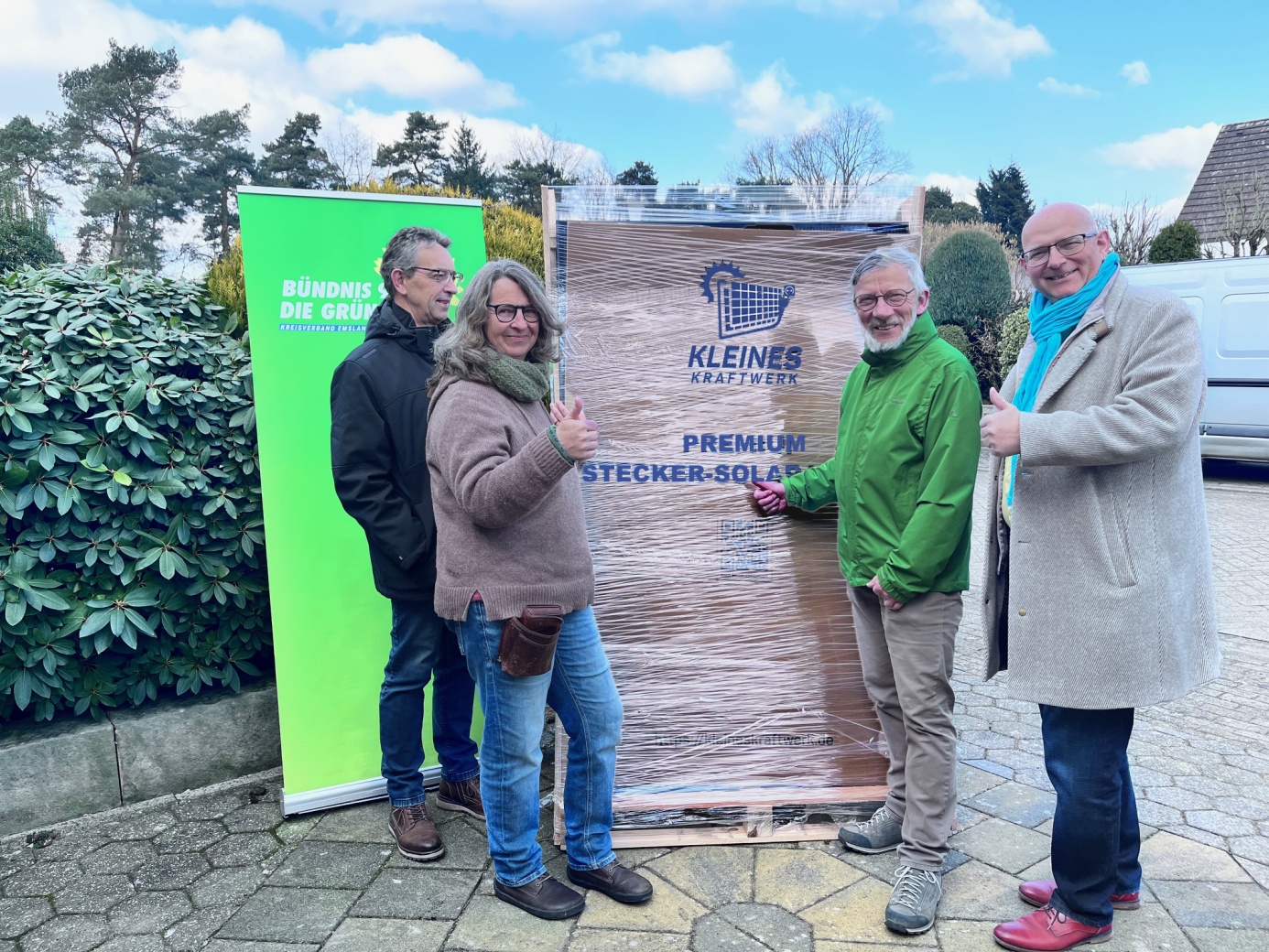 Übergabe des Balkonkraftwerkes: Mit Wissen über Erneuerbare Energien zum eigenen...